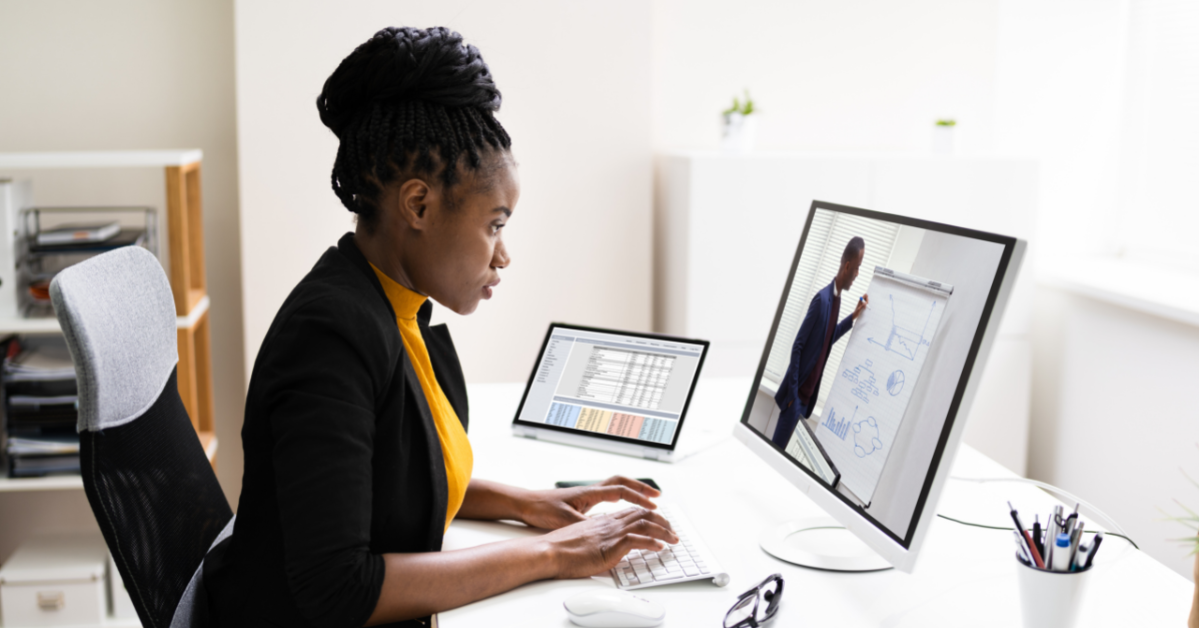 Training Video Software For Finance | Momindum | Vidyo