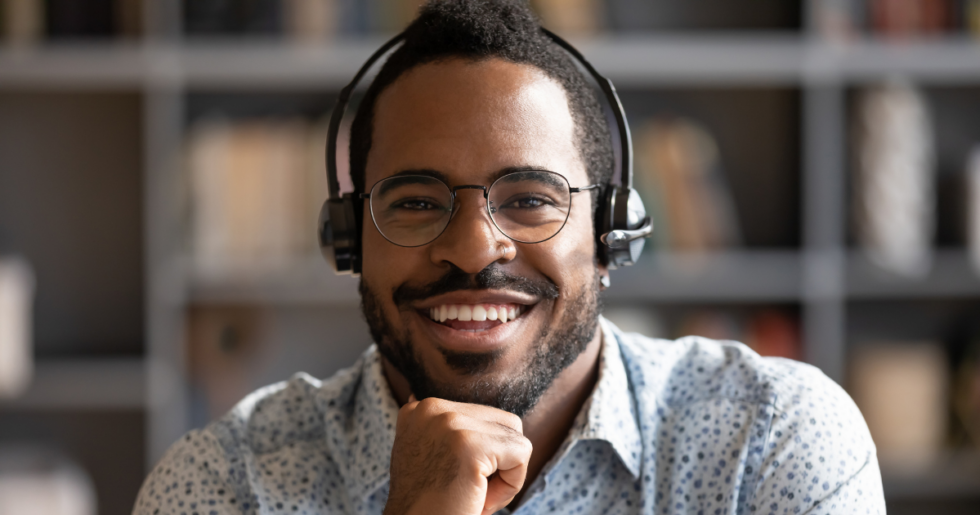 Hoe Dialogic klantvertaaldiensten versterkt | Enghouse Video